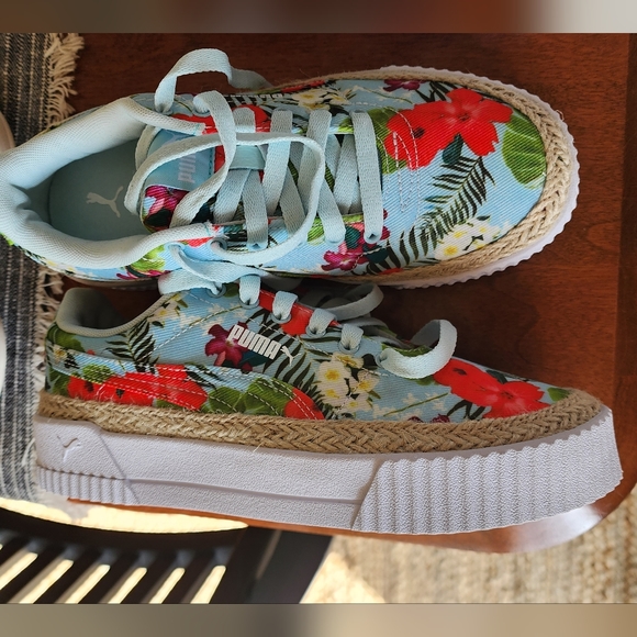 Puma | Shoes | Puma Carina Tropical Print Wjute Espadrille Trim ...